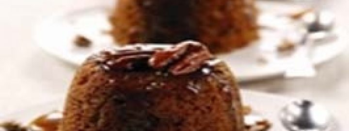 Sticky date and walnut pudding | Eggcellentrecipes.com